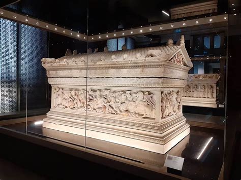 Egyptian Official Claims Tomb Of Alexander The Great In Siwa