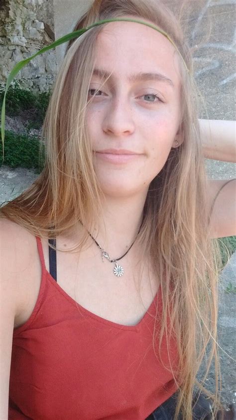 How To Make An Interesting Art Piece Using Tree Branches Ehow