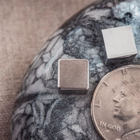 Tungsten And Aluminium Cube Set