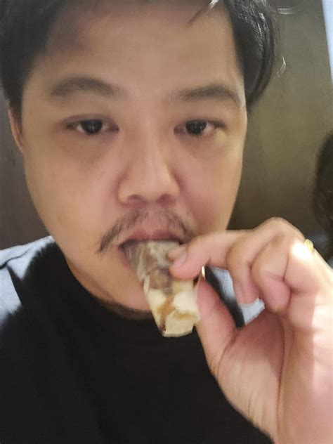 นี่ก็ผ่านมา 2 ปีกับ 3 เดือนละ มหาชะนีกินจุ๊บกินจิ๊บ