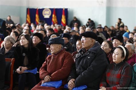 Д Амарбаясгалан УИХ ын гишүүд ард иргэдэд эдийн засгийн өсөлтийн хувь хэмжээгээр ажлаа