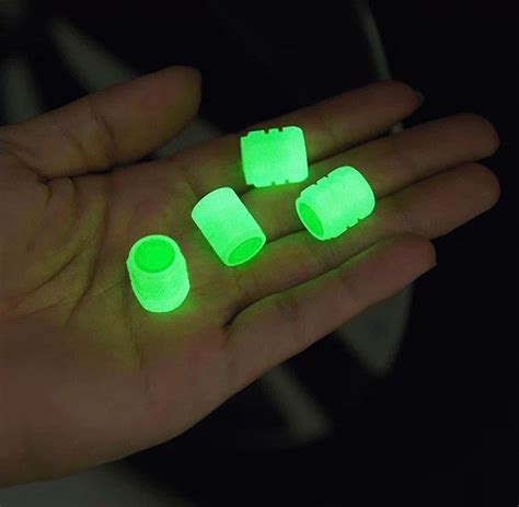 4p자동차 차량용 타이어 야광 밸브캡 마개 헬로마켓