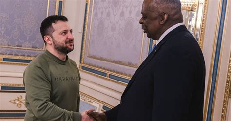 Остин отказался отдавать приоритет в поставках Atacms в Украину Цензор НЕТ