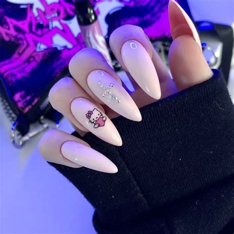 ногти Hello Kitty розовые Jel Tırnaklar Tırnak Tasarımı Tırnak