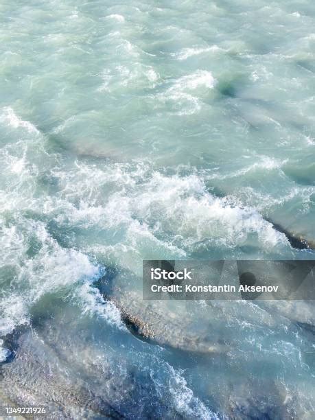 거품 파도와 푸른 물 심해 평화로운 바다 추상적 인 자연 배경 0명에 대한 스톡 사진 및 기타 이미지 0명 기포 음료 낮 Istock