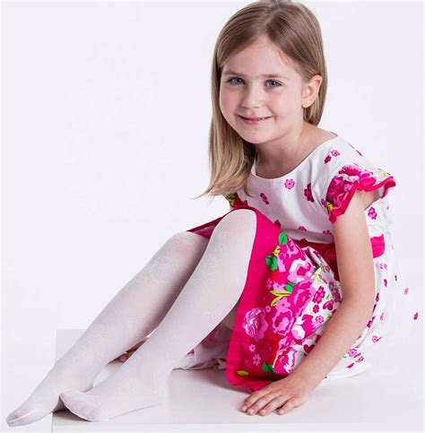 Девочки лет в колготках - 93 фото