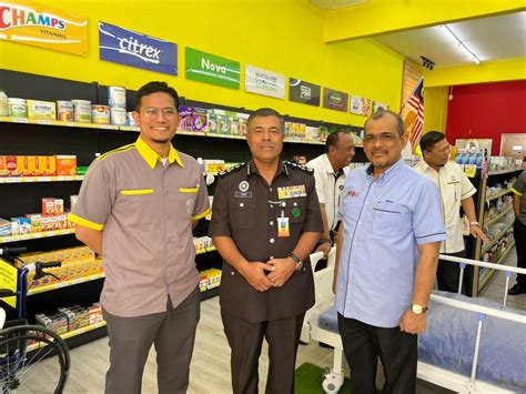 Farmasialarif Selamathalalsihat Muhammad Farahi Arif