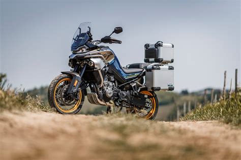 Cfmoto 800mt Touring Prova Opinioni E Foto Dueruote