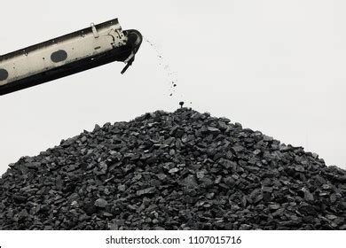 Hundred Stacker Reclaimer Royalty Free Images Stock Photos Pictures Shutterstock