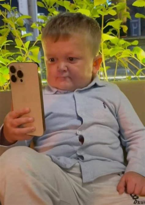 𝕯𝖆𝖓𝖎𝖊𝖑 🐦 On Twitter Me Confused Asf Wondering Wtf Is Wrong With My