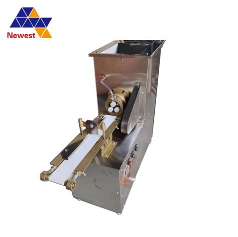 Sweet Crispy Wheat Flour Snacks Extruding Twisted Food Making Machine