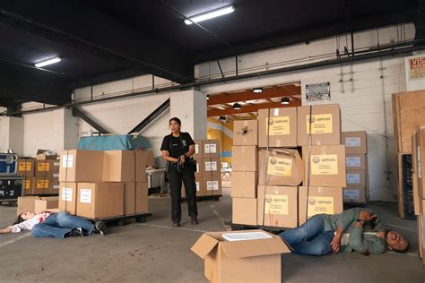 The Rookie Season Ep The Kiss Trailer New Wildfire Images