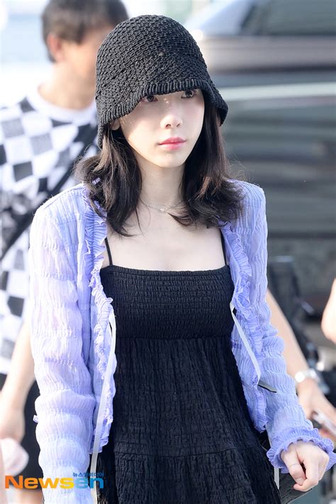 태연 ‘올망졸망 예쁜 이목구비[포토엔hd] 뉴스인코리아