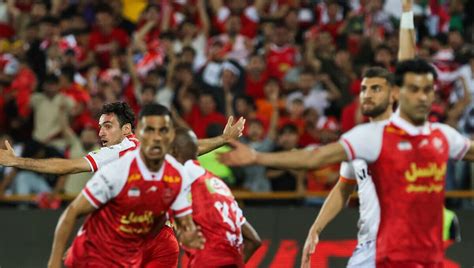 علی نعمتی با پرسپولیس خداحافظی کرد و به فولاد پیوست