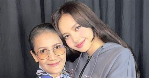 M Lisa Ph I X A T I Kho N M Ng X H I Khi Con G I B Ch Tr Ch Di N Tho T Y