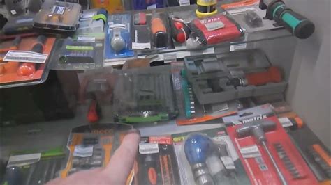 Когда зашел в магазин вернуть товар ненадлежащего качества и тебя встретил хороший и плохой