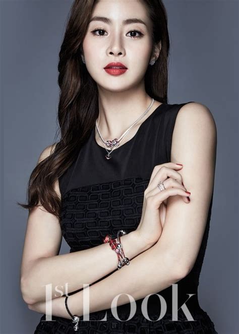 Kang Sora The Reigning Queen Of Holiday Parties Kang Sora Doctor