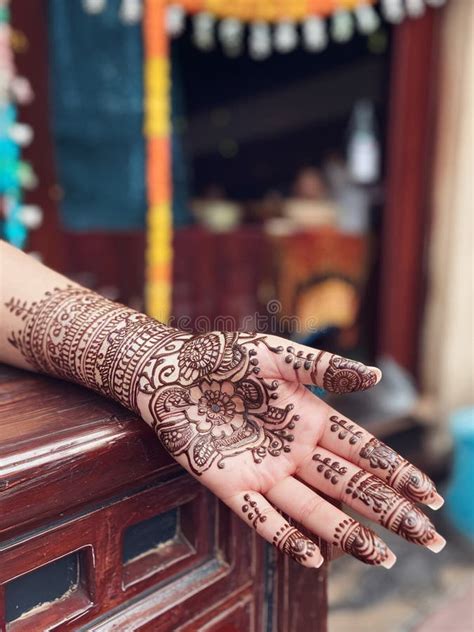 Elaborate Henna Patterns Stock Illustrations 301 Elaborate Henna Patterns Stock Illustrations