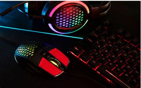 Experience Ultimate Control With The Lightest Gaming Mouse Game Lighter Game Better