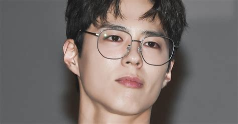 박보검 순정만화 뚫고 나오는 잘생김 [포토엔hd]