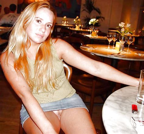 restaurant nude shesfreaky