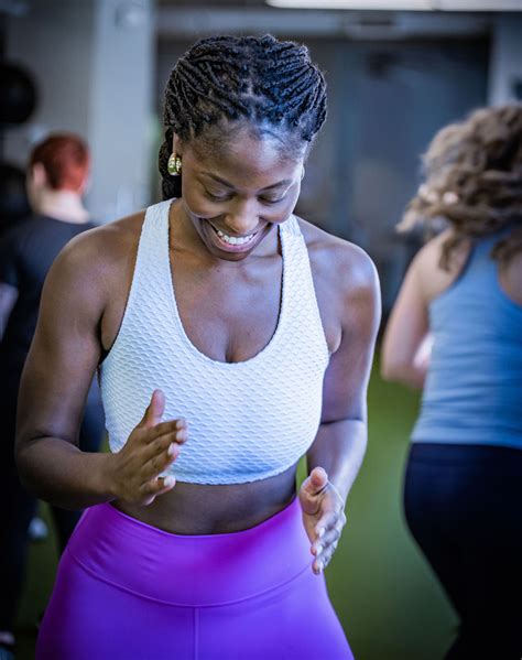 Bodyweight Exercises For Strength And Mobility On The Go Evesfit