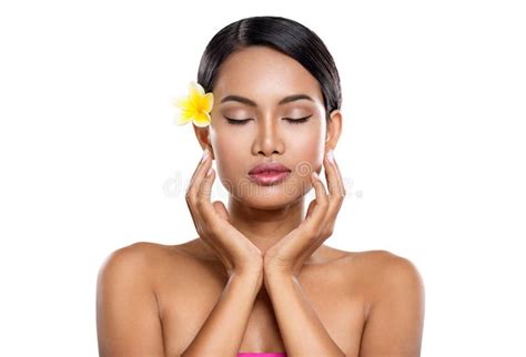 Asian Woman In The Spa Salon Massage The Head Stock Image Image Of Luxury Natural 53105185