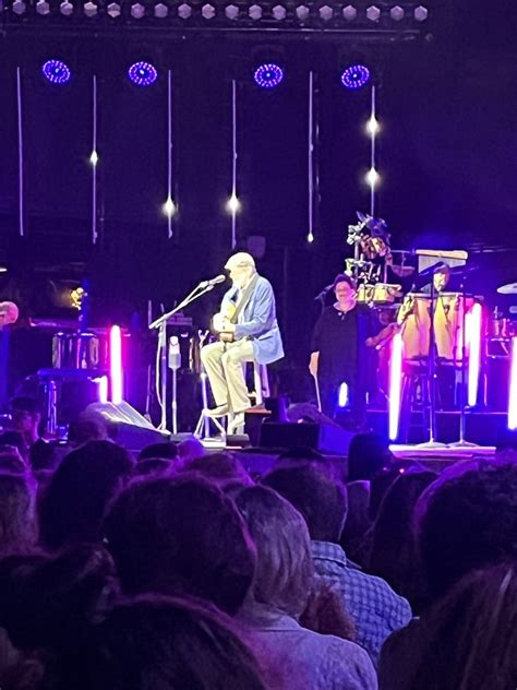 James Taylor Concert And Tour History Updated For 2025 Concert Archives