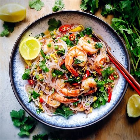 How To Make Yum Woon Sen Glass Noodles Salad Thai Foodie