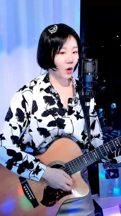 지나치는 어둠속에서~긴머리 낯선 그 모습~파도처럼 일렁이며 창가에 스쳐가는 젖은~눈 추억속의 재회 Shorts 01음충460회 가수아이큐 Iqmusic I