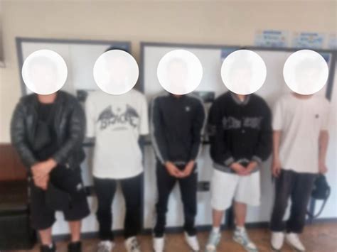 Хулгайн тээврийн хэрэгсэл ашиглан шөнийн цагаар иргэдийг хутга тулган дээрэмдсэн 17 23 насны