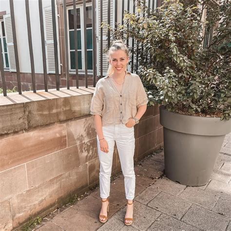 Fabienne German Celeb Scrolller