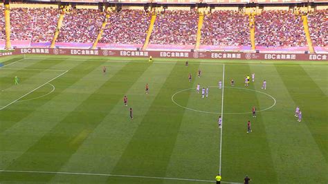 Ebc Financial Group Se Estrena En El Escenario De Laliga Con Su Asociación Con El Fc Barcelona