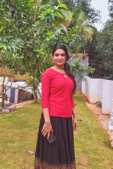 Efillm Resmi R Nair New Model Hot Still