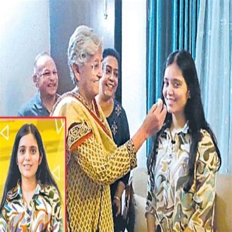 Upsc Civils 18th Ranker Wardah Khan Sucess Story 23 ఏళ్ల వయసులోనే