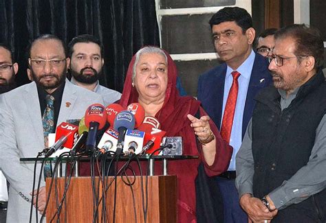 Provincial Minister For Health Yasmeen Rashid Addressing A Press