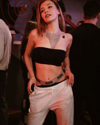 Turkish Model Actress Melisa Dongel Porn Pictures XXX Photos Sex