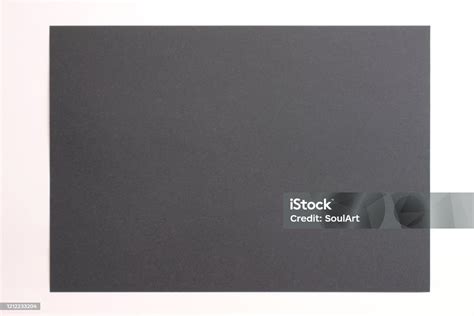 로고 프리젠 테이션 엠보싱 등을위한 텍스처 또는 템플릿으로 흰색에 빈 검은 색 질감 A4 종이 시트 0명에 대한 스톡 사진 및 기타 이미지 Istock