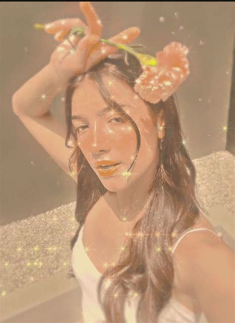 Charli Damelio Aesthetic Coloring Charli Damelio Aesthetic Charli