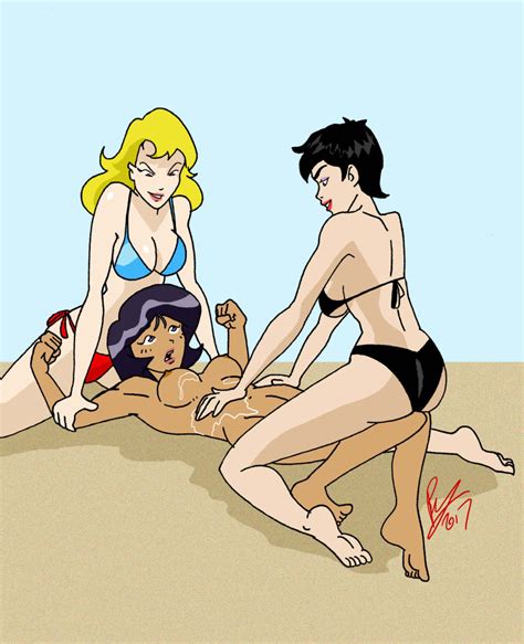 Rule 34 3girls Alex Totally Spies Batman Series Beach Bikini Catwoman Crossover Dark