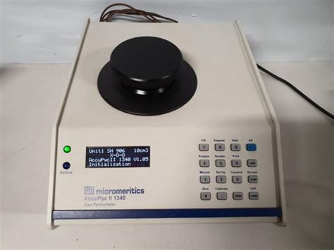 Micromeritics AccuPyc II GAS Pycnometer Rescience