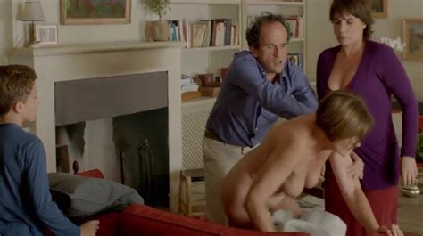 Nude Video Celebs Macha Meril Nude A Dix Minutes Des Naturistes 2012