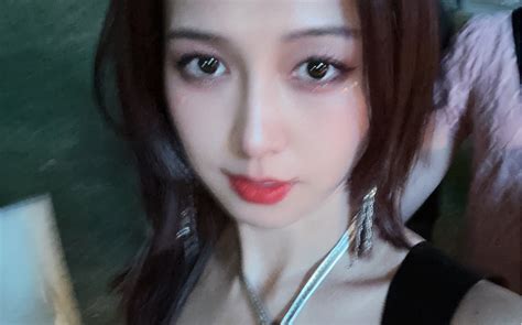 骑自行车坐在张韶涵腿上看演唱会 2u2bu 2u2bu 哔哩哔哩视频