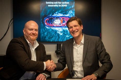 Firdaus Ghazali On Linkedin Svitzer And Caterpillar Sign Mou To Implement Methanol Dual Fuel