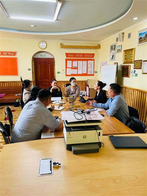 НУТГИЙН УДИРДЛАГЫН ХӨГЖИЛ ЁС ЗҮЙН ХОРОО ЁС ЗҮЙН ЗӨВЛӨЛТЭЙ ХИЙХ УУЛЗАЛТ ҮРГЭЛЖИЛЖ БАЙНА