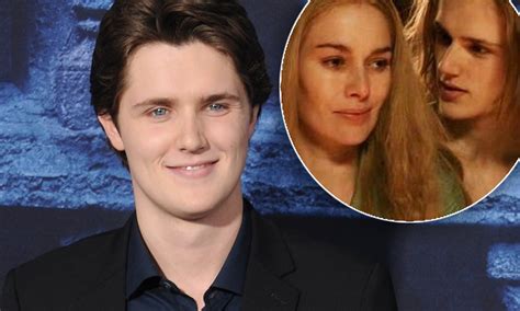 Eugene Simon Naked
