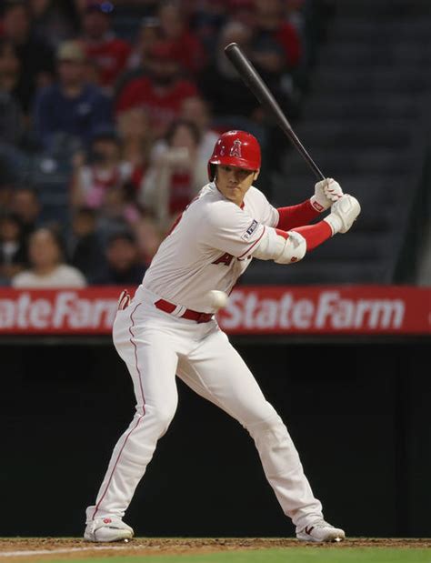 大谷翔平、弾丸三塁打など5打数3安打で打撃好調維持 新ライバル・ロベルトは23号／詳細 Mlbライブ速報 日刊スポーツ
