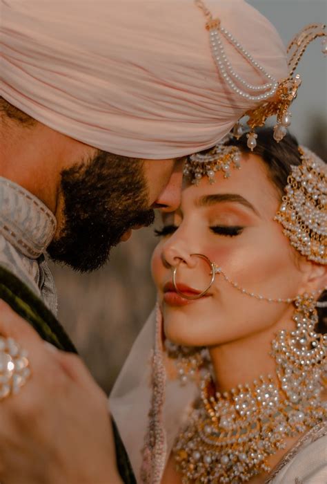 Cute Wedding Couple Poses For Every Wedding Album Wedding Photos