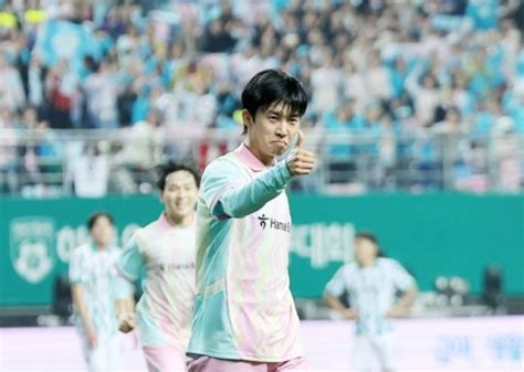 임영웅이 또 임영웅 했다자선 축구 대회 수익금 12억 원 전액 기부