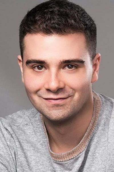 Alex Harrouch About Entertainmentie